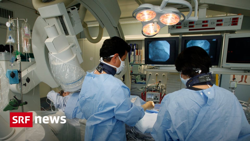 Schweiz - Medizinstudium: Numerus clausus wird etwas gelockert - News - SRF