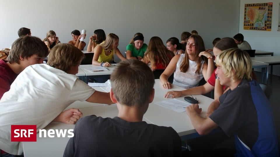 Kantonsschule Aargau - Neues Unterrichtsmodell ist gescheitert - News - SRF