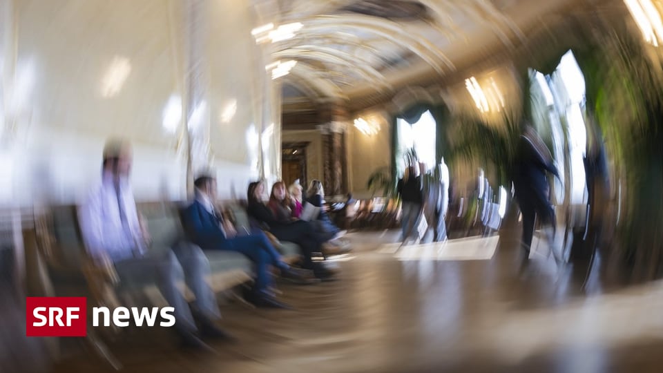 Nationalrat hält an Mehrwertsteuererhöhung für 13. AHV-Rente fest ...