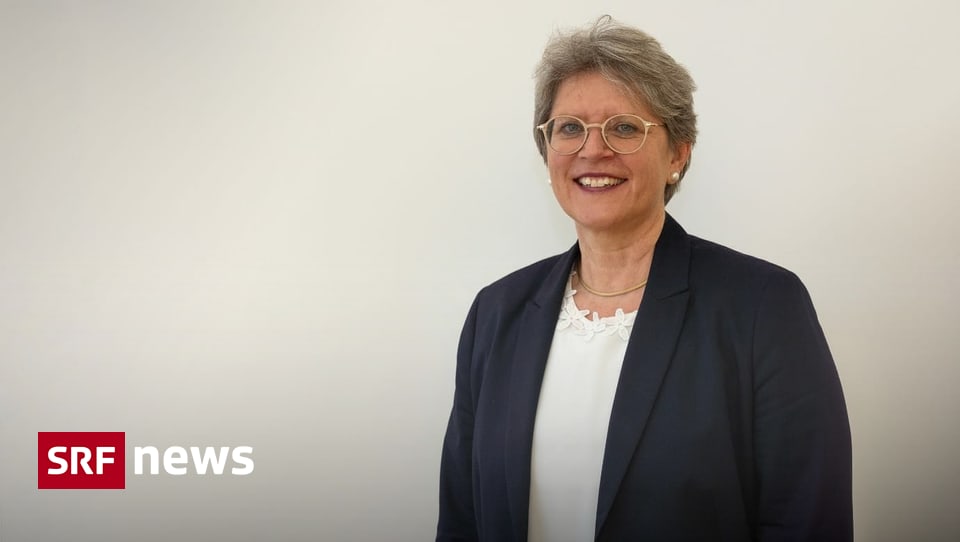 Rita Famos - Erste Frau an Spitze der Evangelisch-reformierten Kirche ...