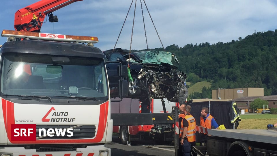 Zentralschweiz - Schwerer Unfall in Malters fordert zwei Todesopfer - News - SRF