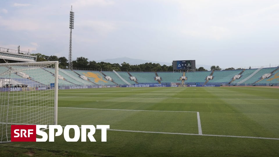 Ausweichstadion wird umgebaut - Absage verhindert: EM-Quali-Spiel ... Ausweichstadion wird umgebaut - Absage verhindert: EM-Quali-Spiel ...