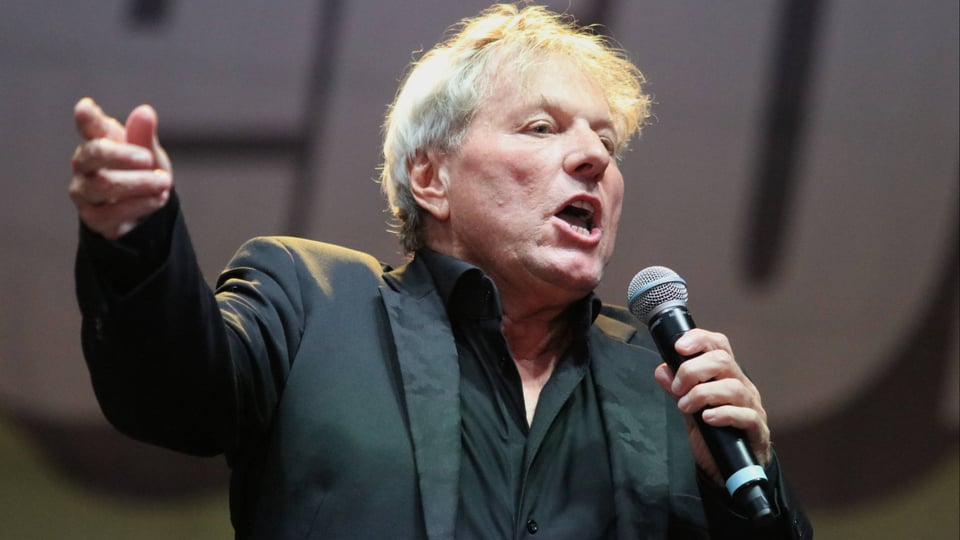 Schlager-Titan Bernhard Brink setzt auf «Caipirnha» - Audio & Podcasts ...