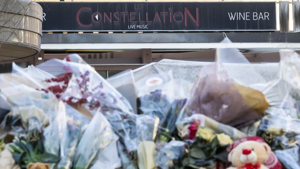 Kritik an Ermittlungen zur Brandkatastrophe wächst - Audio & Podcasts - SRF